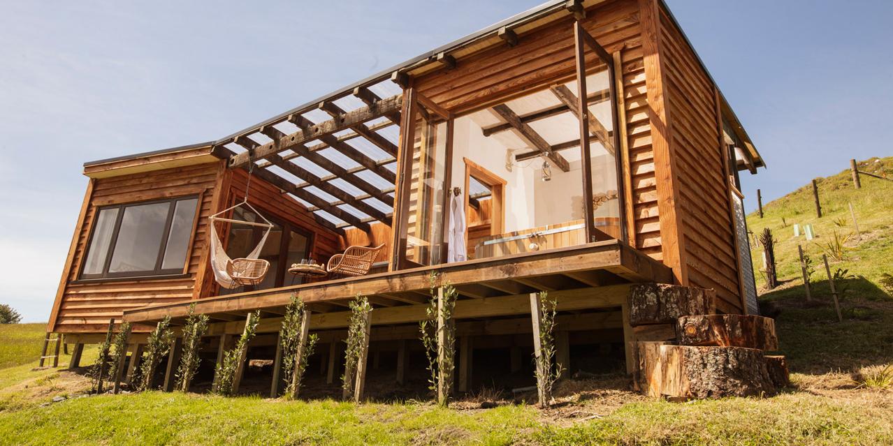 Te Tuhi Hut | Canopy Camping Escapes