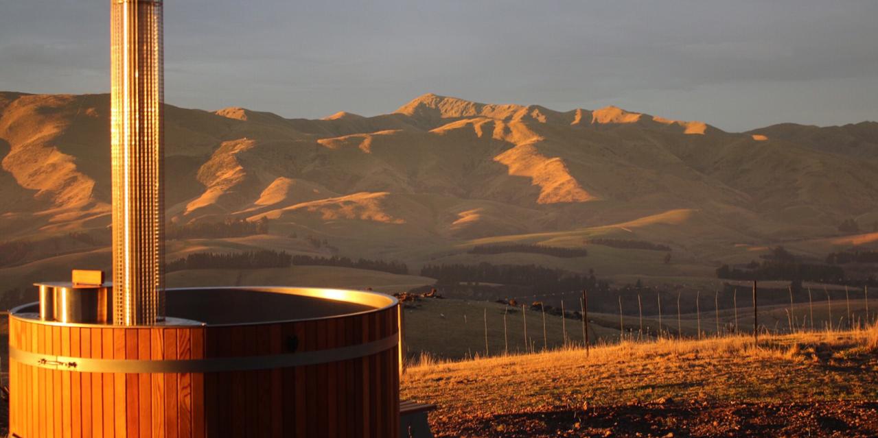 Rocky Ridge Hut | Canopy Camping Escapes