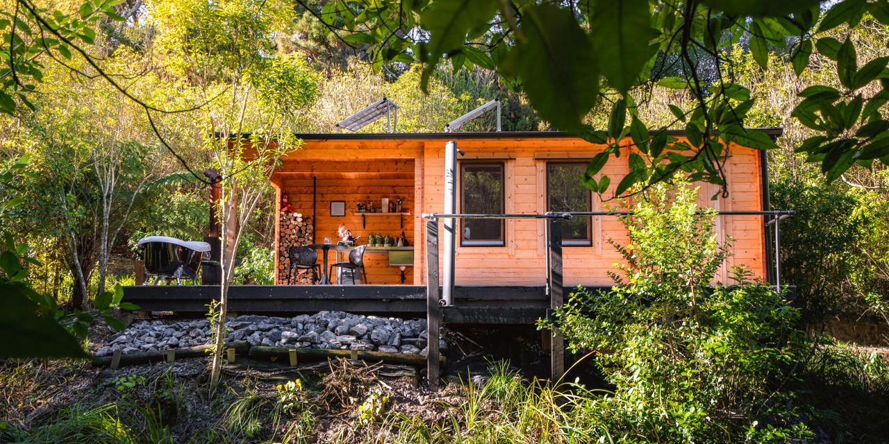 Māhoe Cabin | Waikato | Canopy Camping Escapes NZ